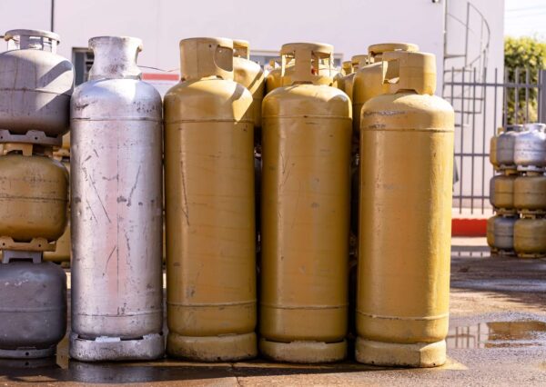 Safe Handling of Compressed Gas Containers – Learning Mate